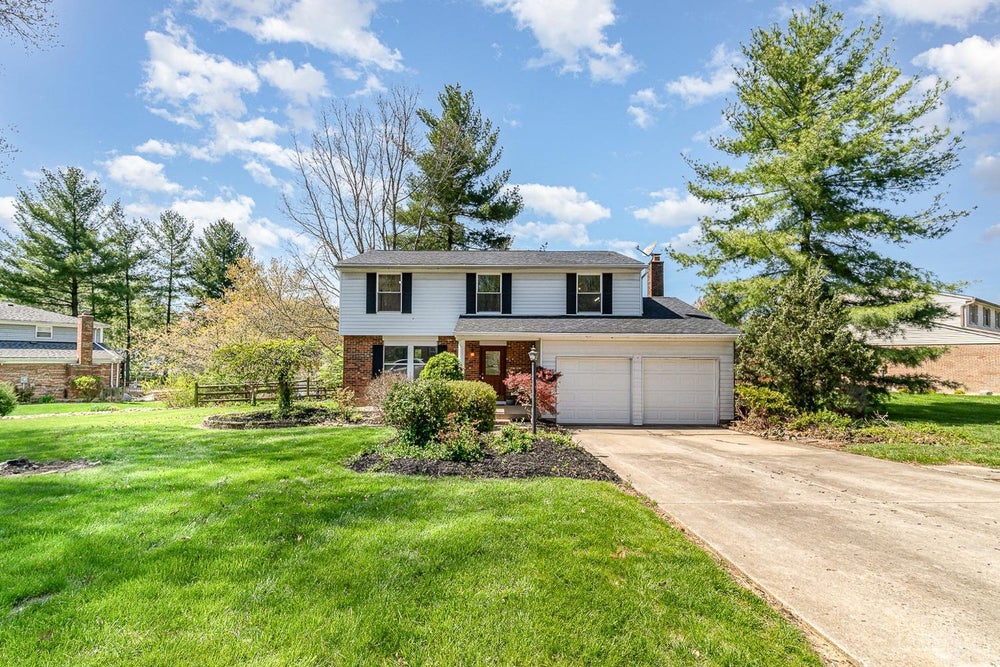 721 Candleridge Drive, Delhi Twp, OH 45233 - MLS# 1837642 - Coldwell Banker