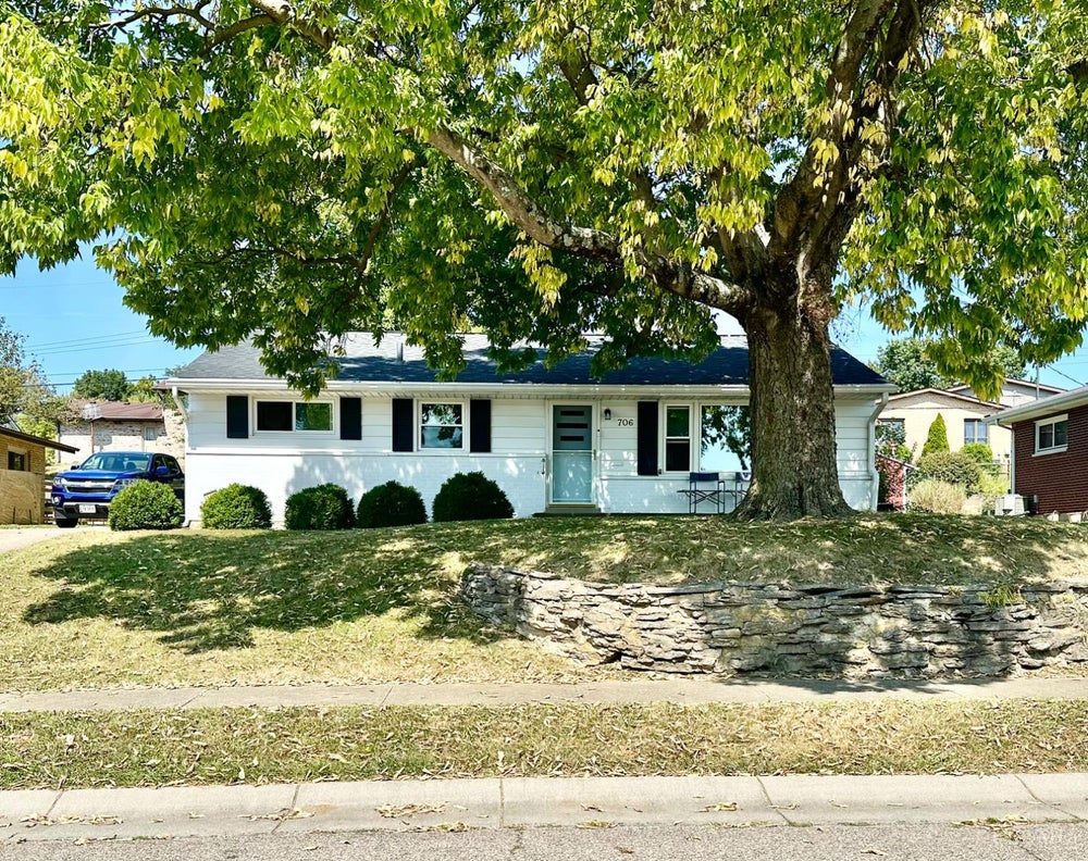 706 Mark Avenue, Hamilton, OH 45013 - MLS# 1854482 - Coldwell Banker