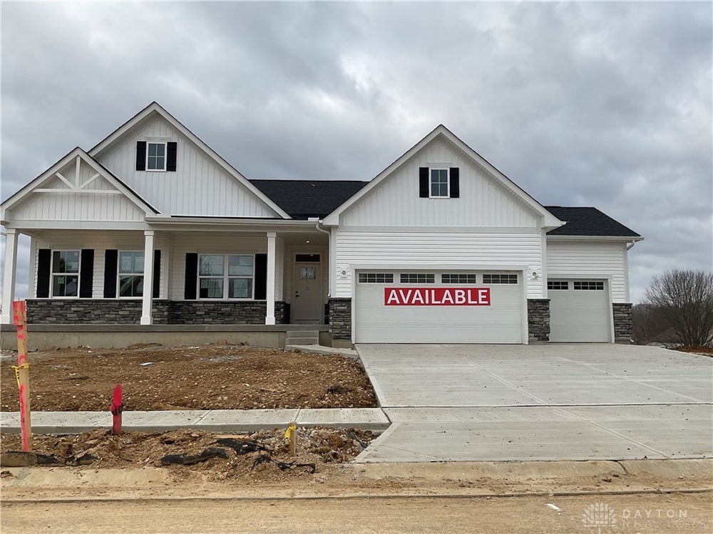 1041 Eastland Drive, Xenia, OH 45385 - MLS# 930202 - Coldwell Banker