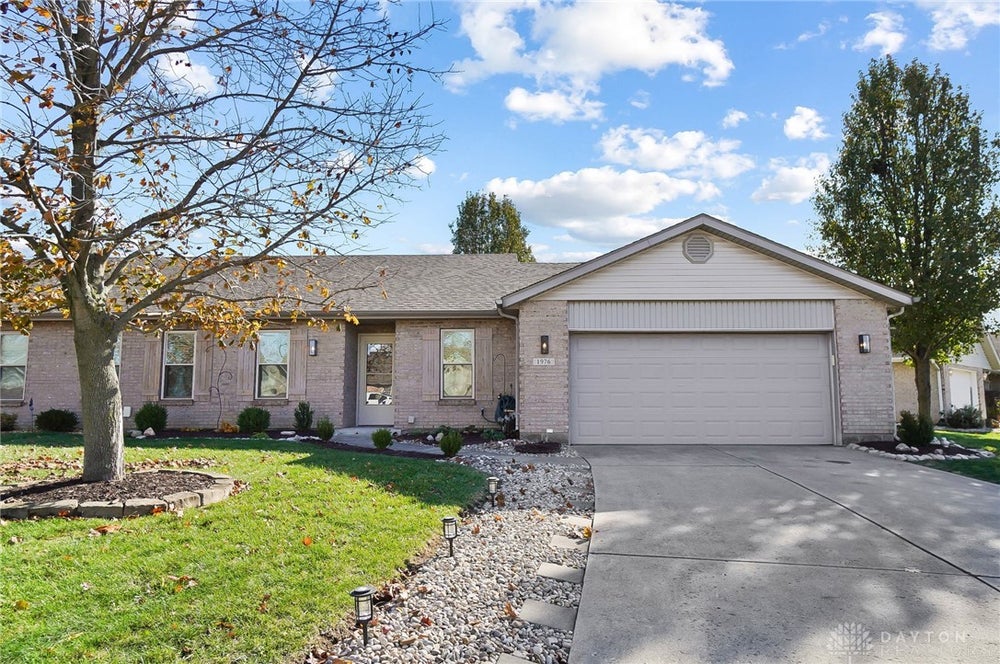 1976 Swallowtail Court, Englewood, OH 45315 - MLS# 947942 - Coldwell Banker