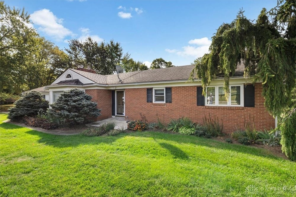 1594 Mapleton Drive, Centerville, OH 45459 - MLS# 948610 - Coldwell Banker