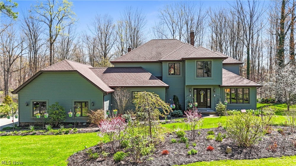 8985 Williams Road, Chardon, OH 44024 - MLS# 5033506 - Coldwell Banker