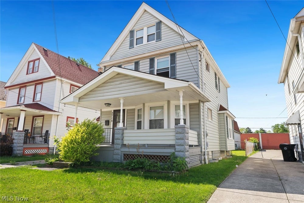 3715 Poe Avenue, Cleveland, OH 44109 - MLS# 5037066 - Coldwell Banker