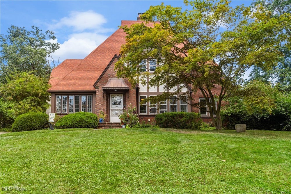 524 Tod Lane, Youngstown, OH 44504 - MLS# 5065618 - Coldwell Banker