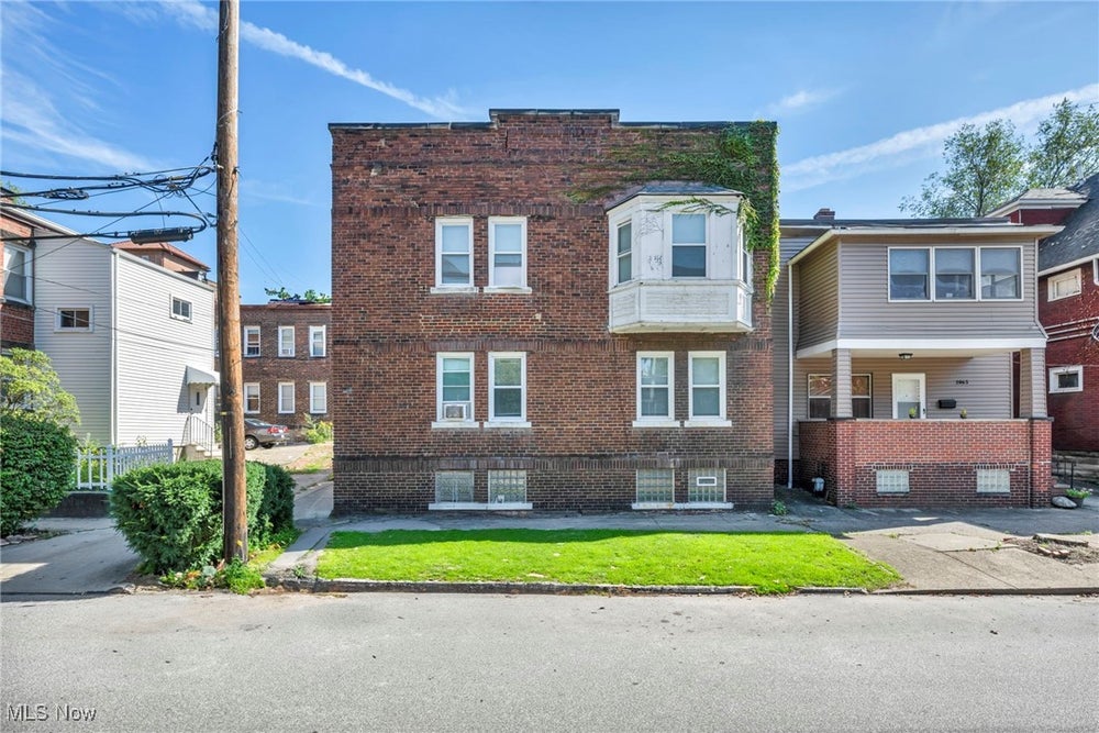 2061 Random Road, Cleveland, OH 44106 - MLS# 5074620 - Coldwell Banker
