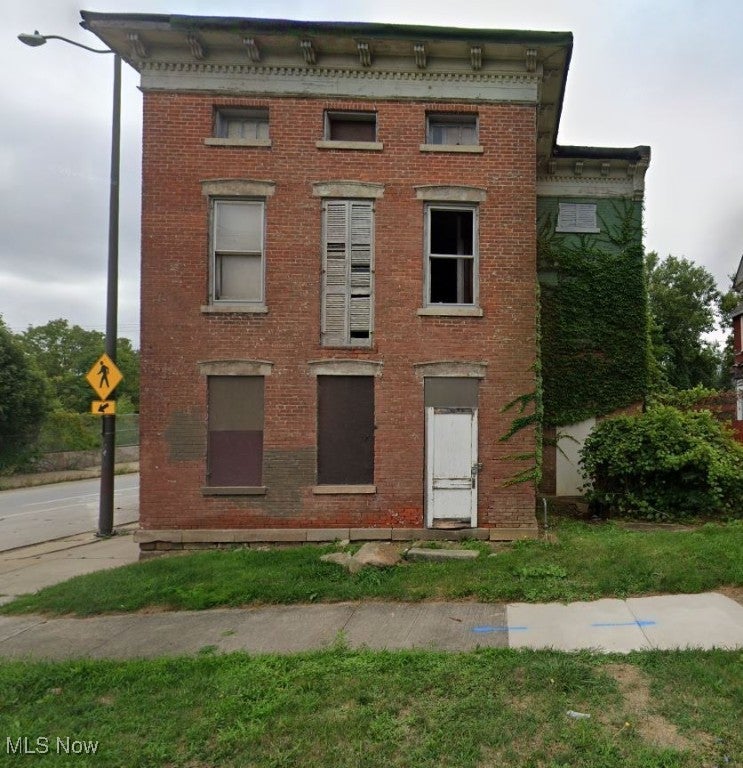 4403 Fenwick Avenue, Cleveland, OH 44113 - MLS# 5101264 - Coldwell Banker