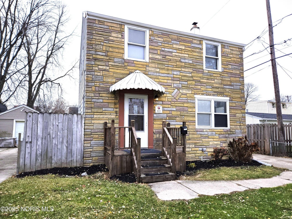 316 W Poinsetta Avenue, Toledo, OH 43612 - MLS# 10001659 - Coldwell Banker