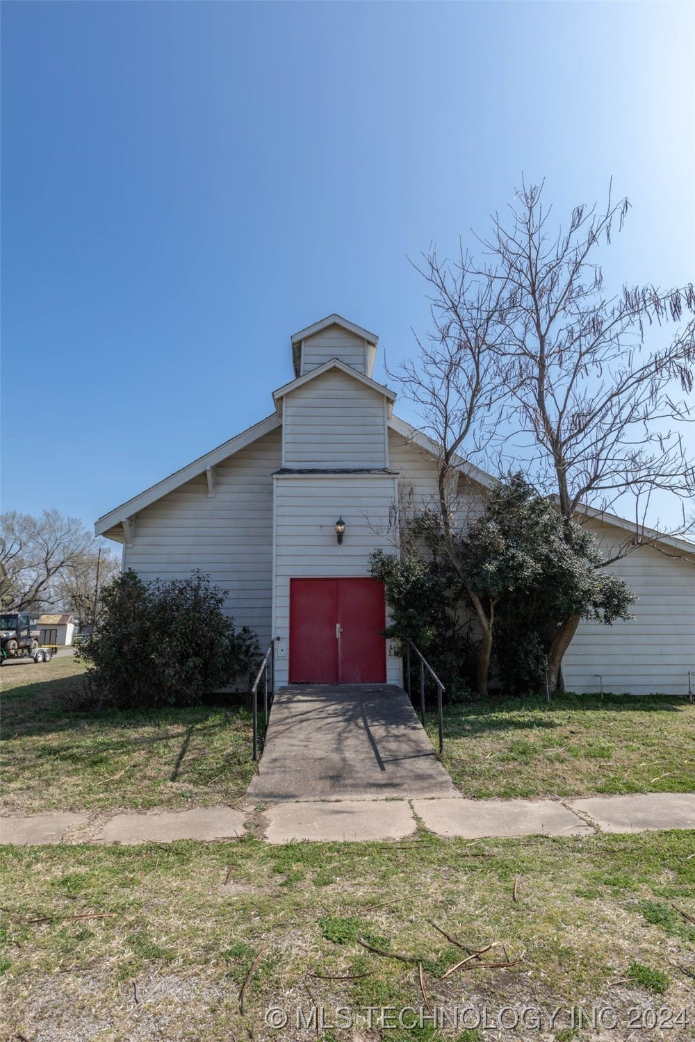 211 3rd, Porum, OK 74455 - MLS# 2407821 - Coldwell Banker