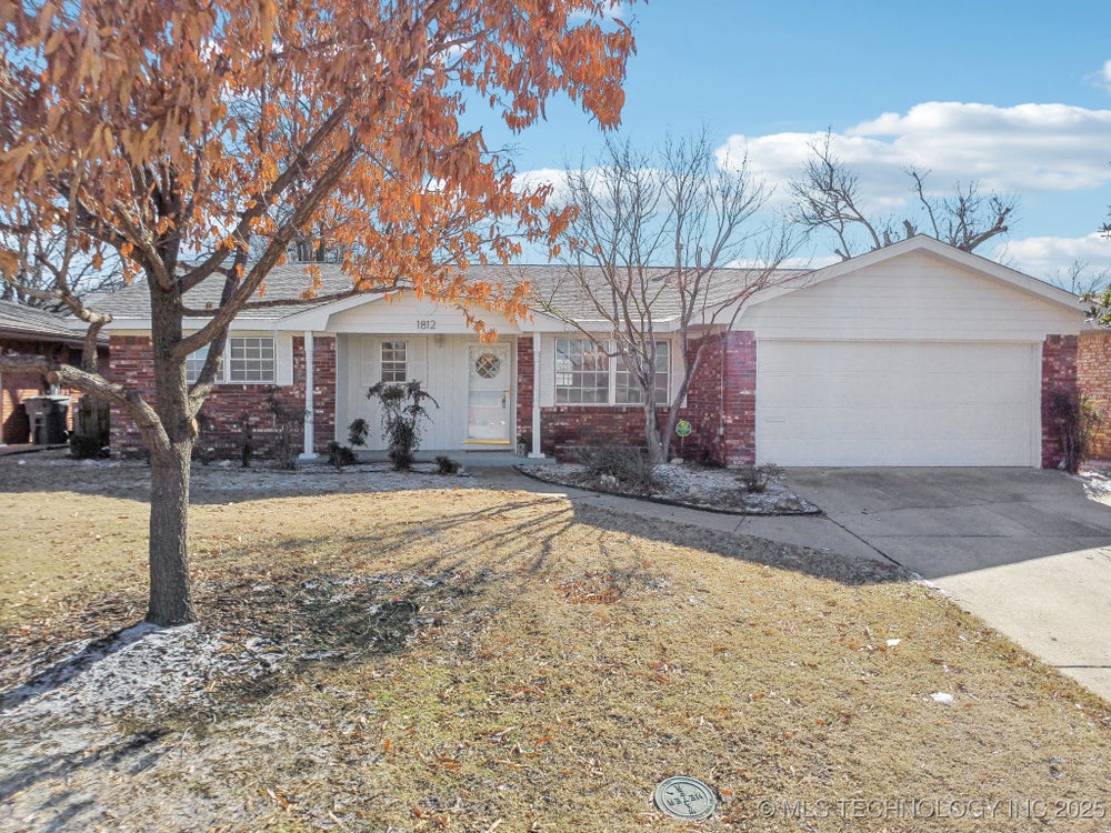 1812 S 71st East Avenue, Tulsa, OK 74112 - MLS# 2506264 - Coldwell Banker
