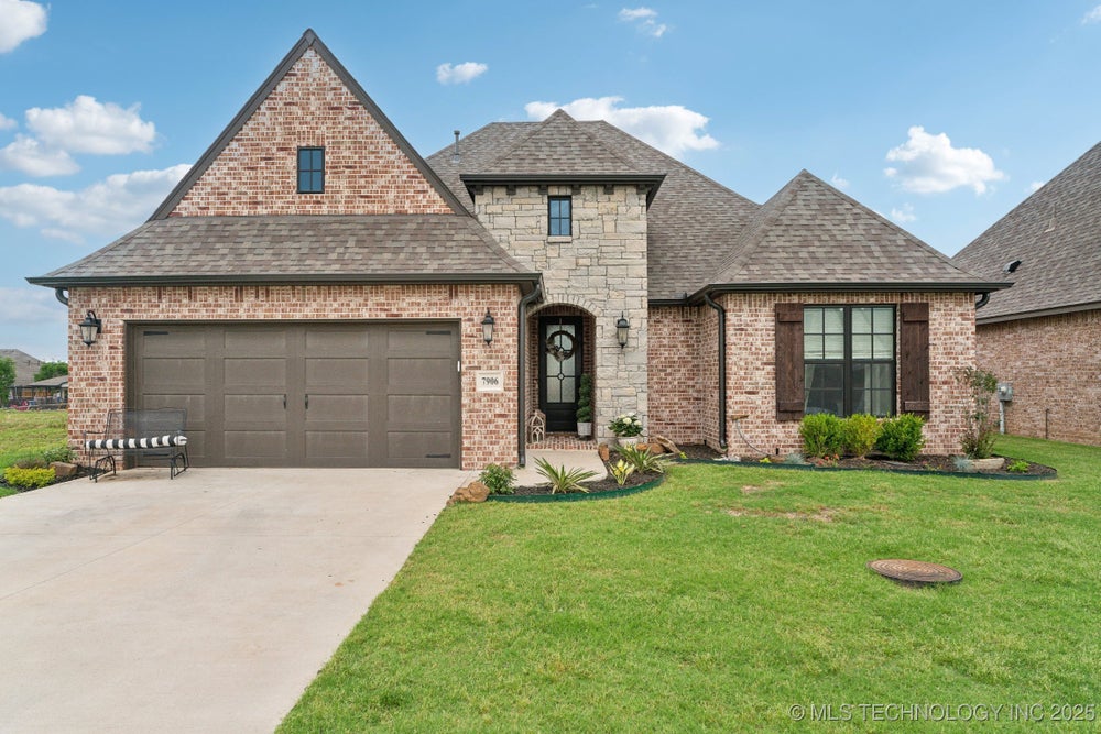 7906 N 145th East Court, Owasso, OK 74055 - MLS# 2510473 - Coldwell Banker