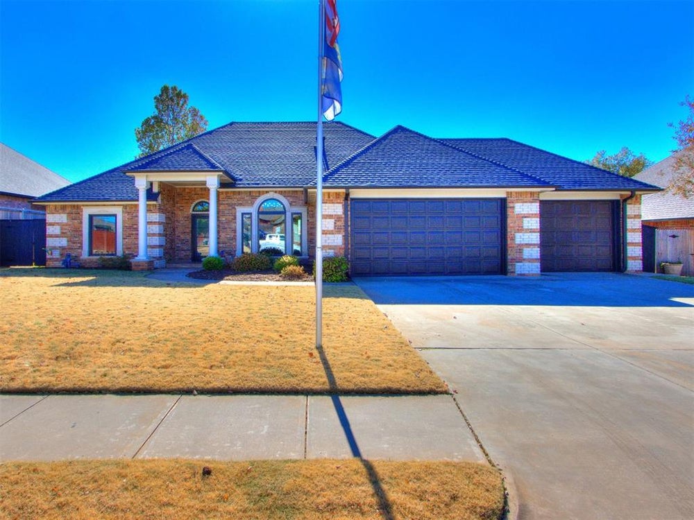 3208 SW 130th Street, Oklahoma City, OK 73170 - MLS# 1087990 - Coldwell ...