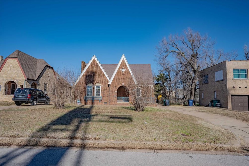 831 NE 24th Street, Oklahoma City, OK 73105 - MLS# 1150480 - Coldwell ...