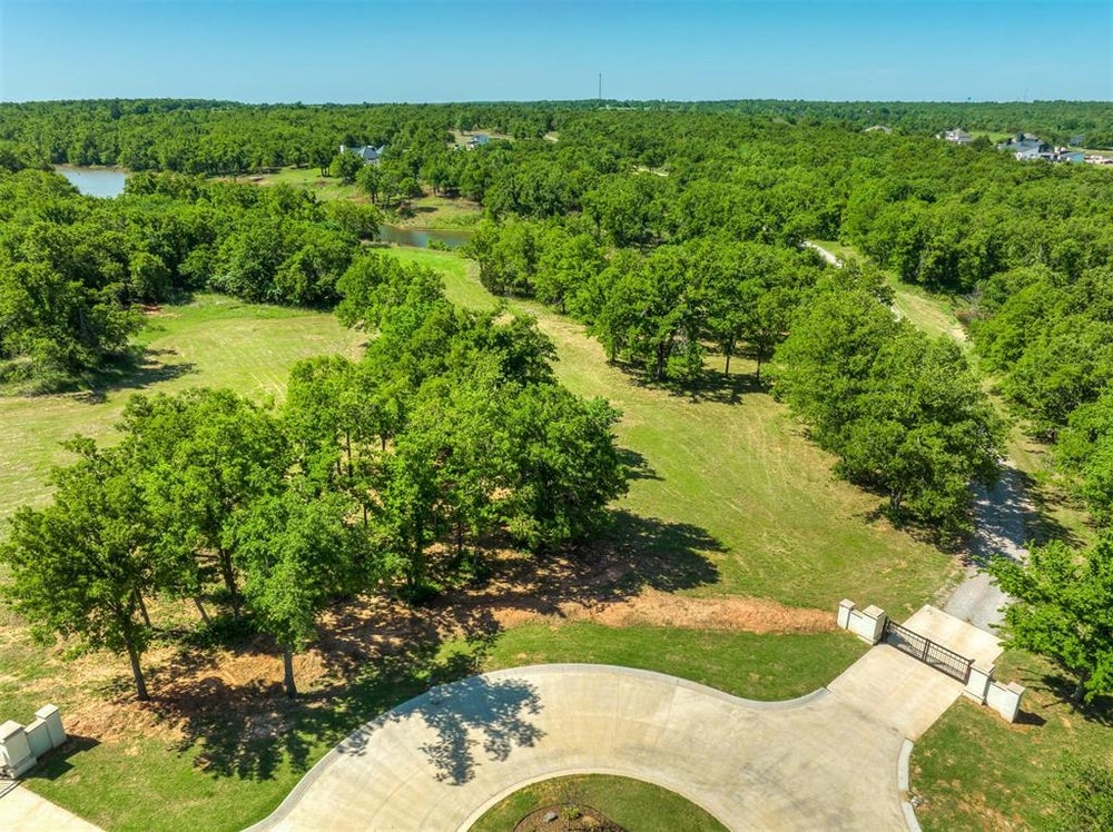10135 Waterglen Road, Guthrie, OK 73044 - MLS# 1159572 - Coldwell Banker