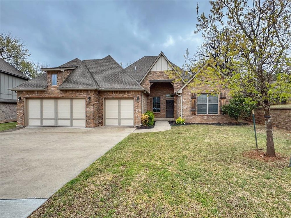 2916 Pacifica Lane, Edmond, OK 73034 - MLS# 1179347 - Coldwell Banker