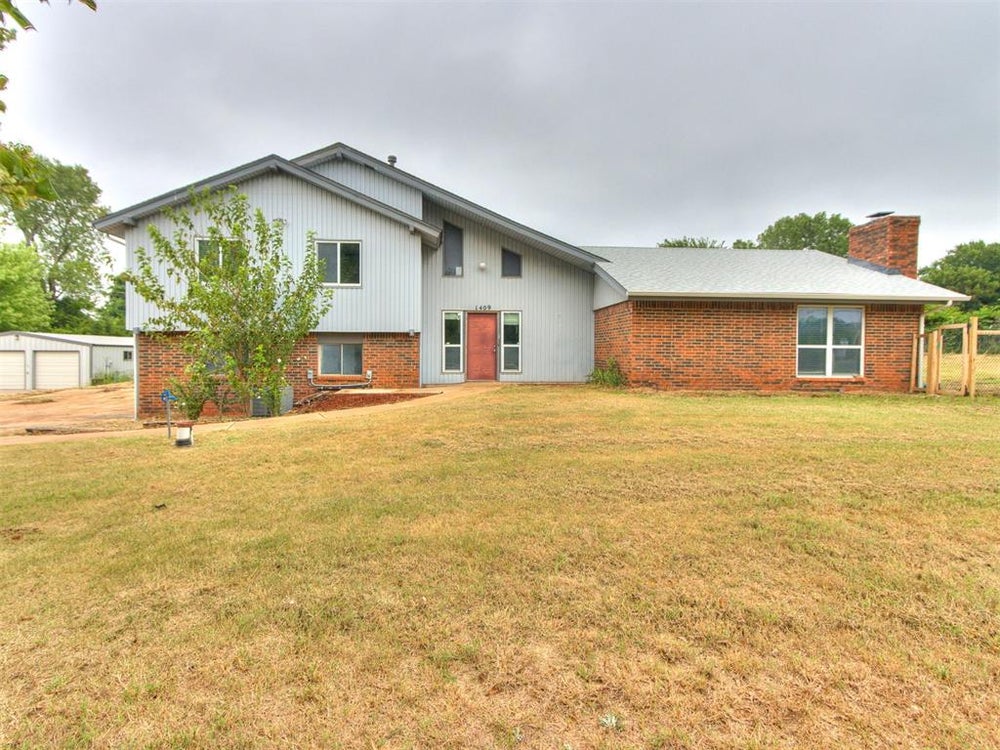 1409 Shelly Lane, Edmond, OK 73034 - MLS# 1187834 - Coldwell Banker