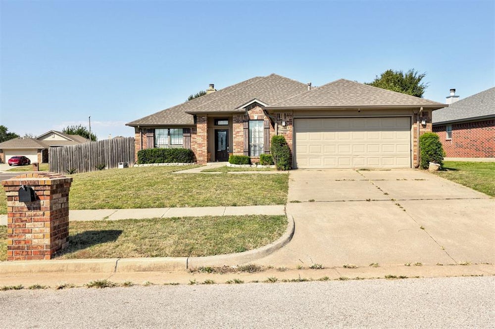 14017 Land Run Road, Oklahoma City, OK 73170 - MLS# 1192884 - Coldwell ...