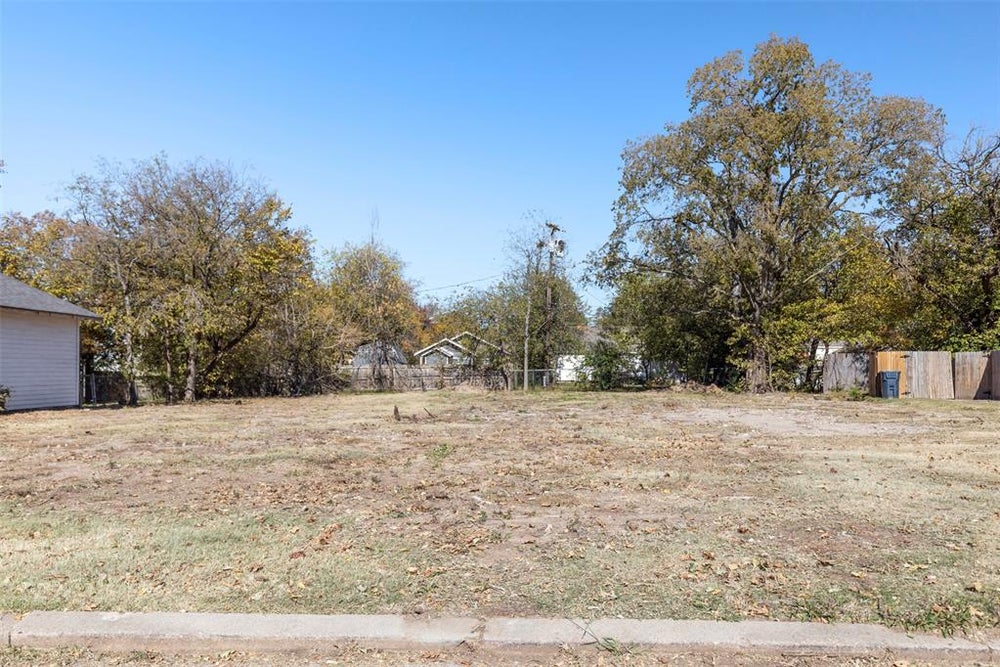 1231 NW 45th Street, Oklahoma City, OK 73118 - MLS# 1201210 - Coldwell ...