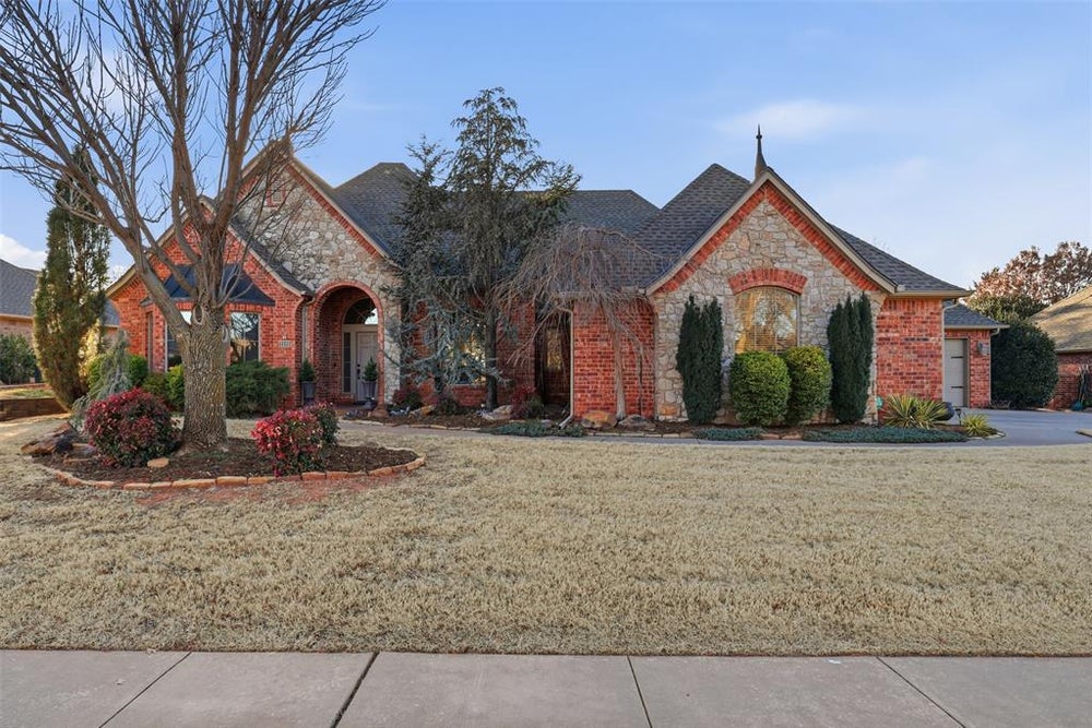 3101 Meriweather Road, Edmond, OK 73003 - MLS# 1210338 - Coldwell Banker