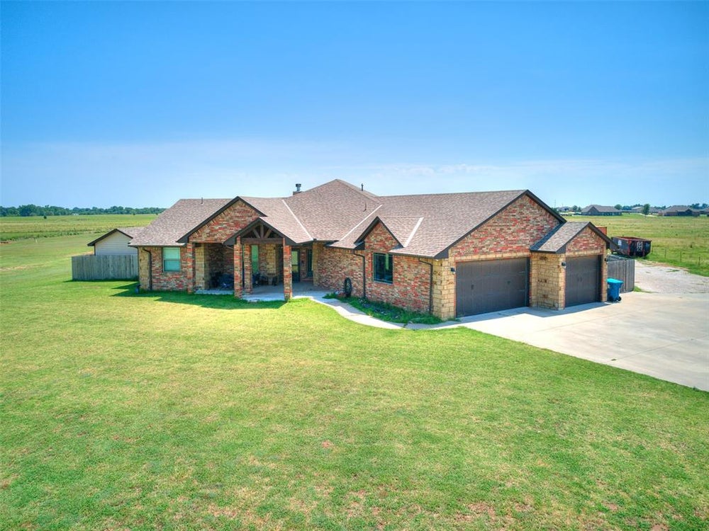 1330 E Silver City Road, Tuttle, OK 73089 - MLS# 1213386 - Coldwell Banker