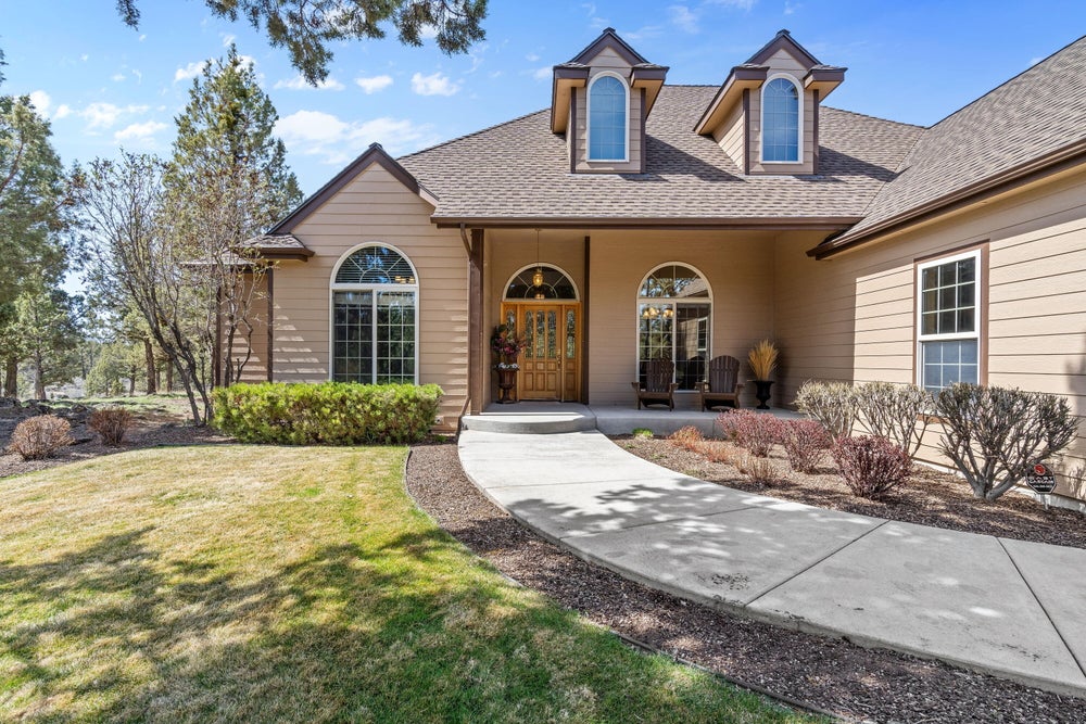 64335 Crosswinds, Bend, OR 97703 - MLS# 220180411 - Coldwell Banker