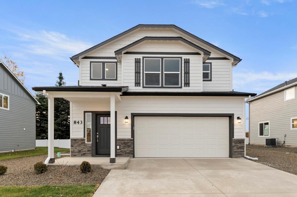 3643 NW 8th, Redmond, OR 97756 - MLS# 220193959 - Coldwell Banker