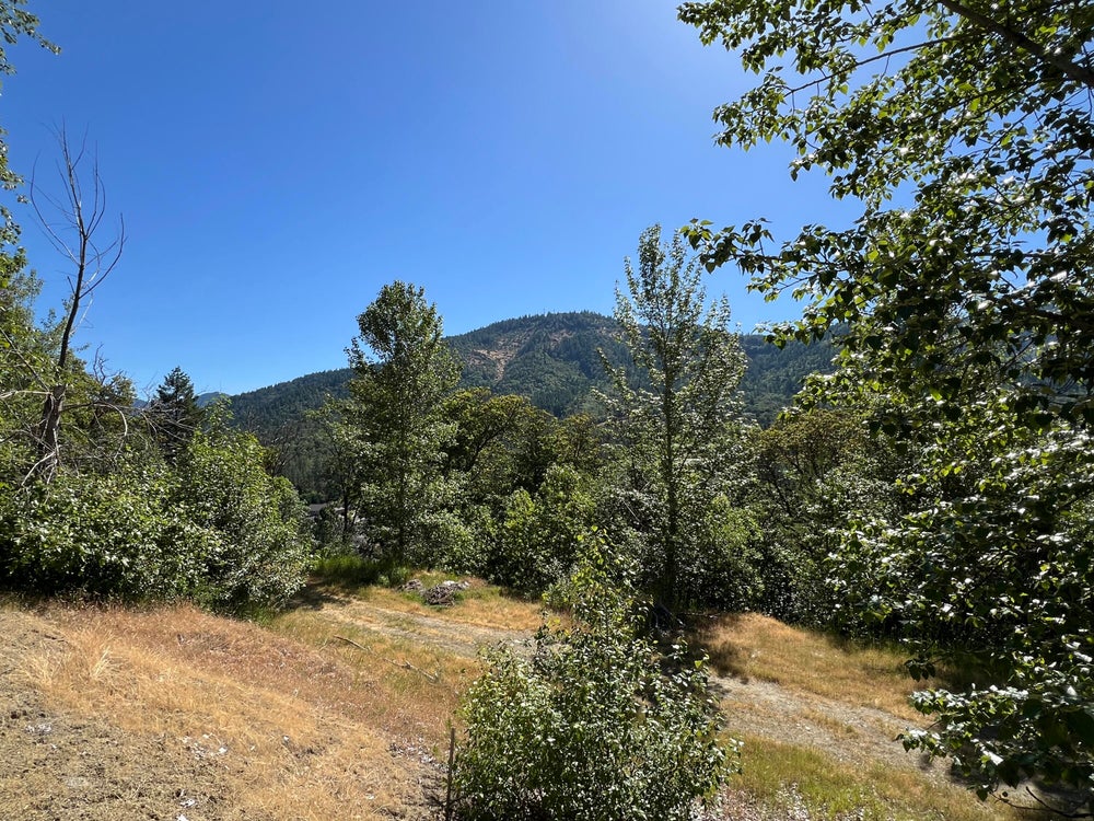 1636 Panoramic, Grants Pass, OR 97527 - MLS# 220202803 - Coldwell Banker