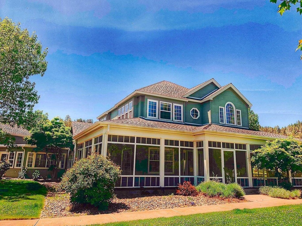 6011 Breitenstein, Klamath Falls, OR 97601 - MLS# 220206553 - Coldwell ...