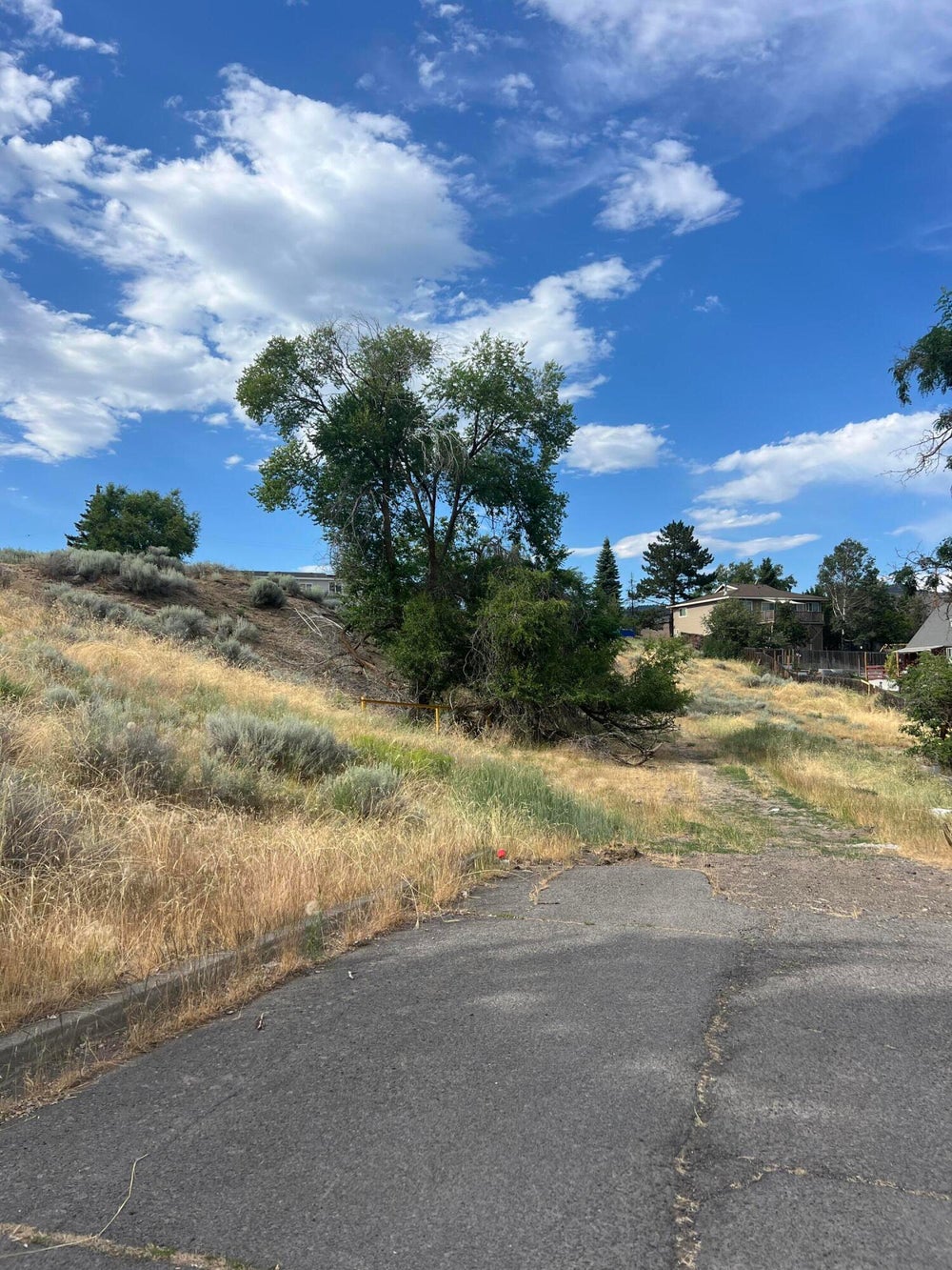 1944 Academy, Klamath Falls, OR 97601 - MLS# 220206808 - Coldwell Banker