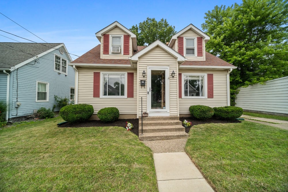 2315 Taggert Street, Erie, PA 16510 - MLS# 185754 - Coldwell Banker