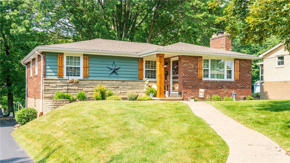 817 Stuvesant, 15237, PA 15237 - MLS# 1611508 - Coldwell Banker
