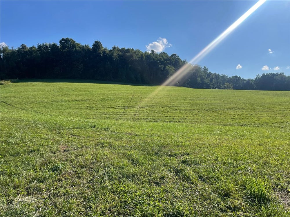 2 Greystone Ln, Latrobe, PA 15650 - MLS# 1623515 - Coldwell Banker