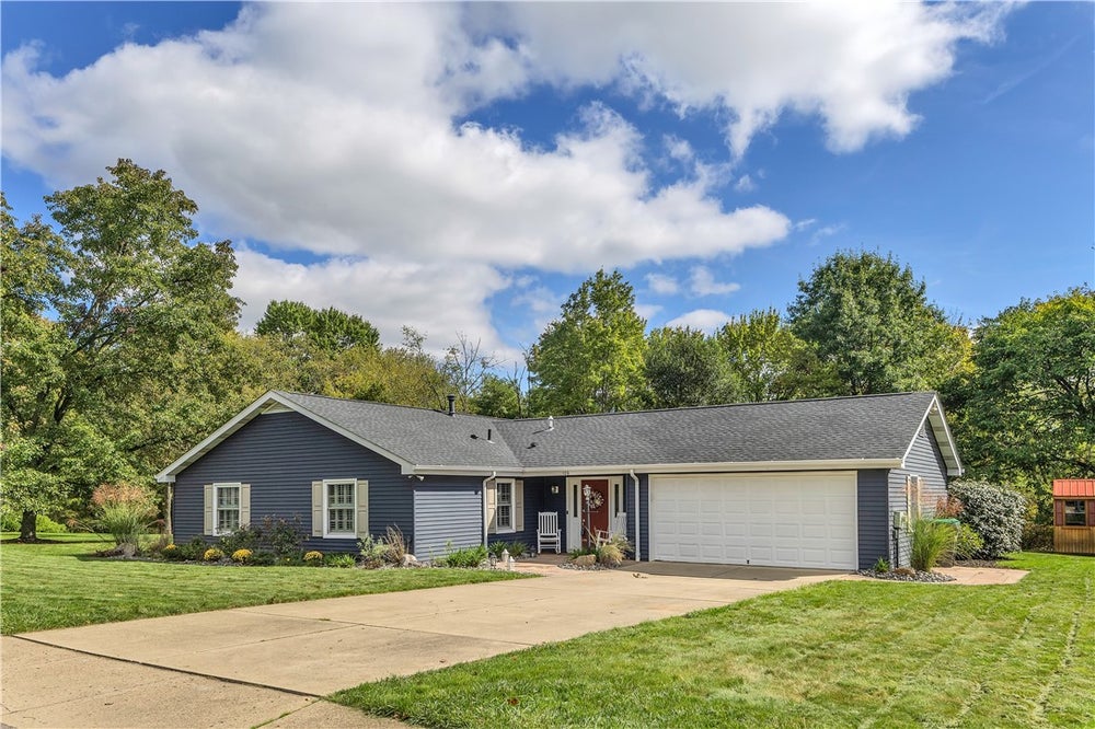 106 Crossing Ridge Trl, Cranberry Twp, PA 16066 - MLS# 1674281 ...