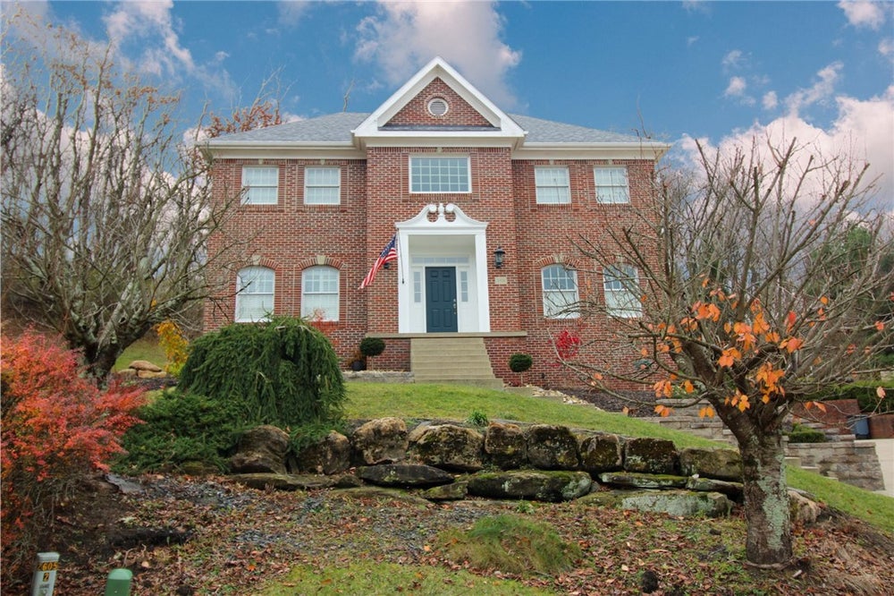 206 Constitution Ct, South Strabane, PA 15301 - MLS# 1681359 - Coldwell ...