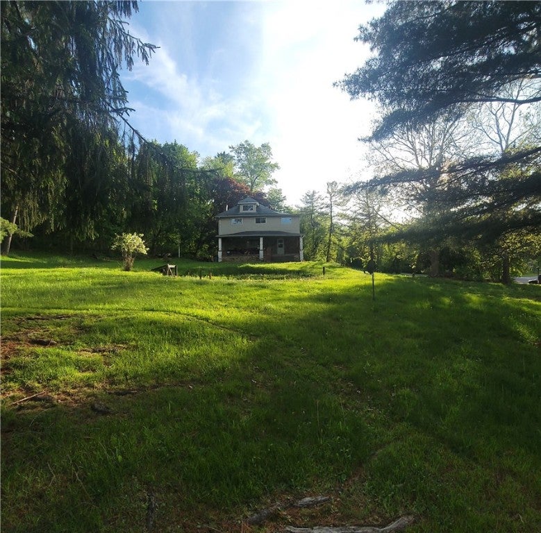 305 Ewing Road, Moon/Crescent Twp, PA 15108 - MLS# 1685456 - Coldwell ...