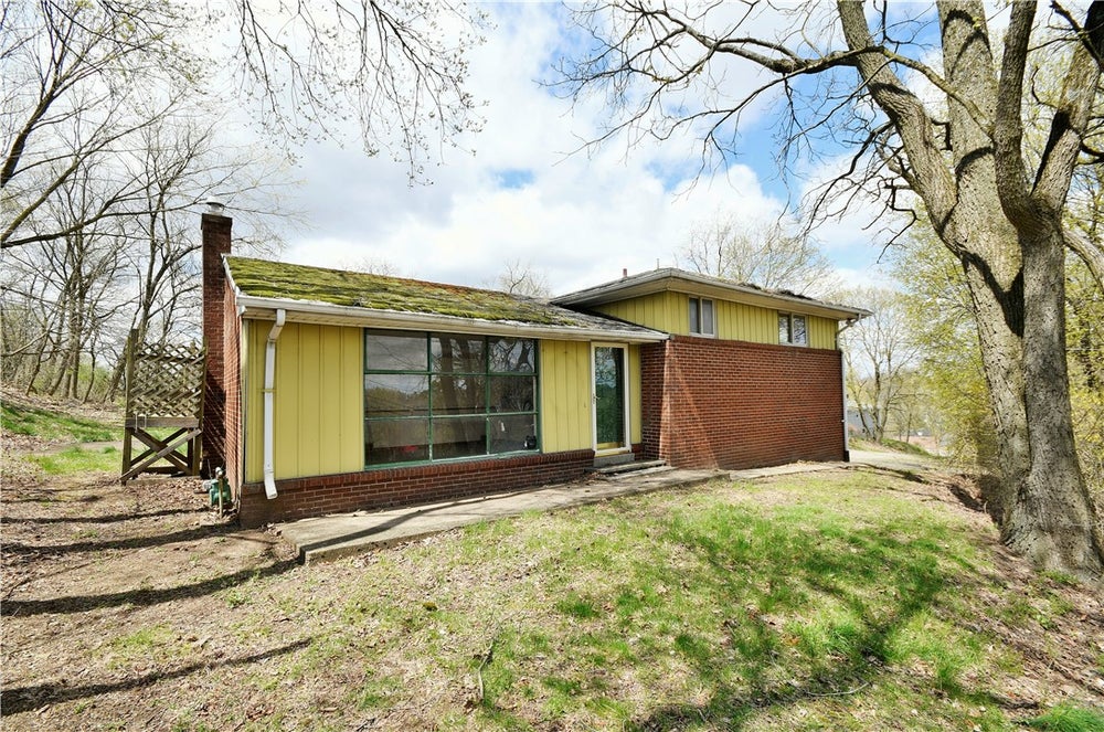 98 Reel Ave, Ross Twp, PA 15237 - MLS# 1697196 - Coldwell Banker