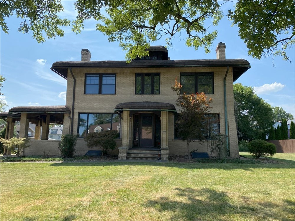 2003 Highland Avenue, New Castle, PA 16105 - MLS# 1716188 - Coldwell Banker