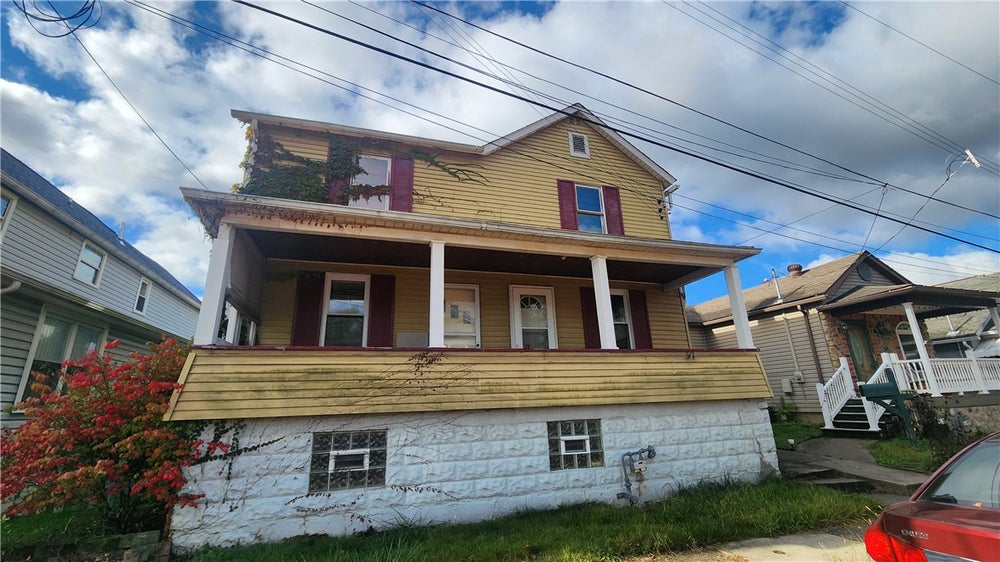 517 Sycamore Street, Vandergrift, PA 15690 - MLS# 1725366 - Coldwell Banker