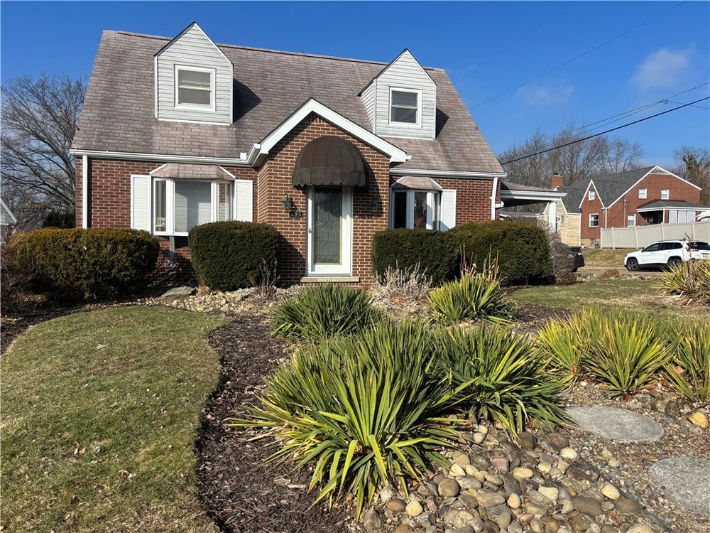 595 Maple Ave, Springdale Boro, PA 15144 - MLS# 1741519 - Coldwell Banker