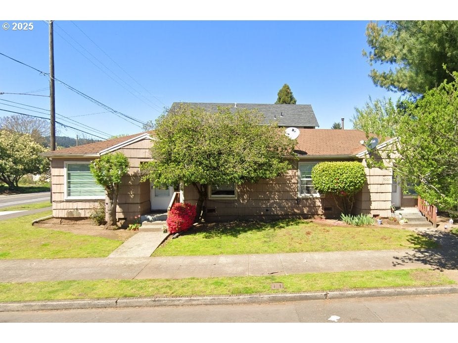 7003 N Tyler Ave, Portland, OR 97203 - MLS# 447723324 - Coldwell Banker