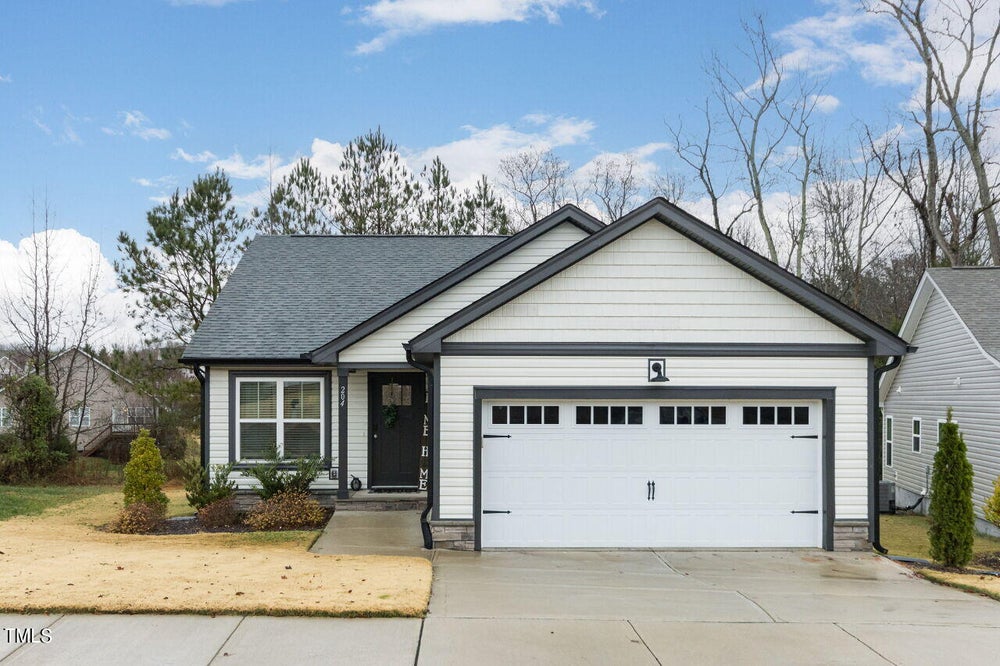 204 Kipling Drive, Oxford, NC 27565 - MLS# 10000435 - Coldwell Banker