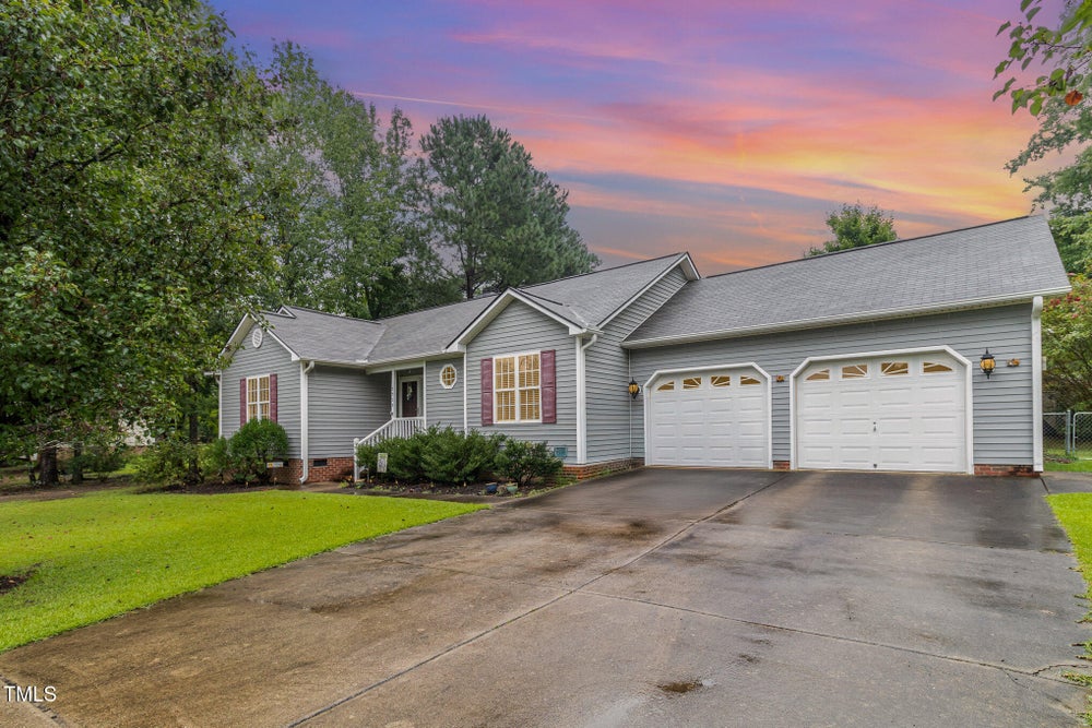 3525 Deer Trace Lane, Clayton, NC 27520 - MLS# 10114916 - Coldwell Banker