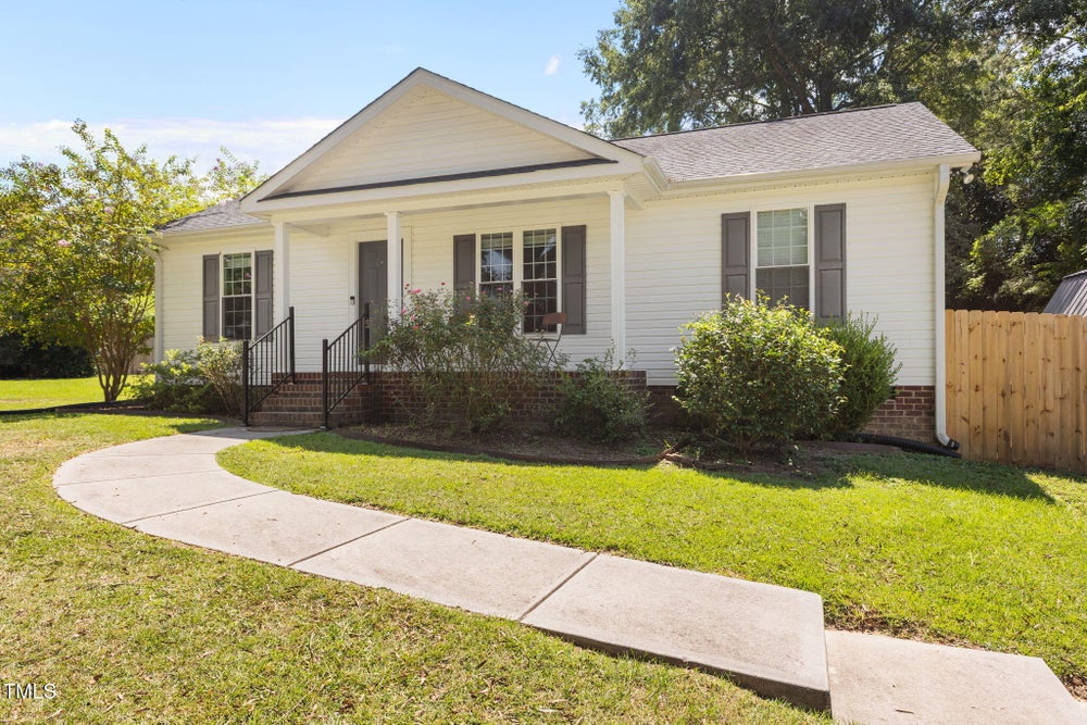 515 W Killiegrey Street, Lillington, NC 27546 - MLS# 10118026 ...