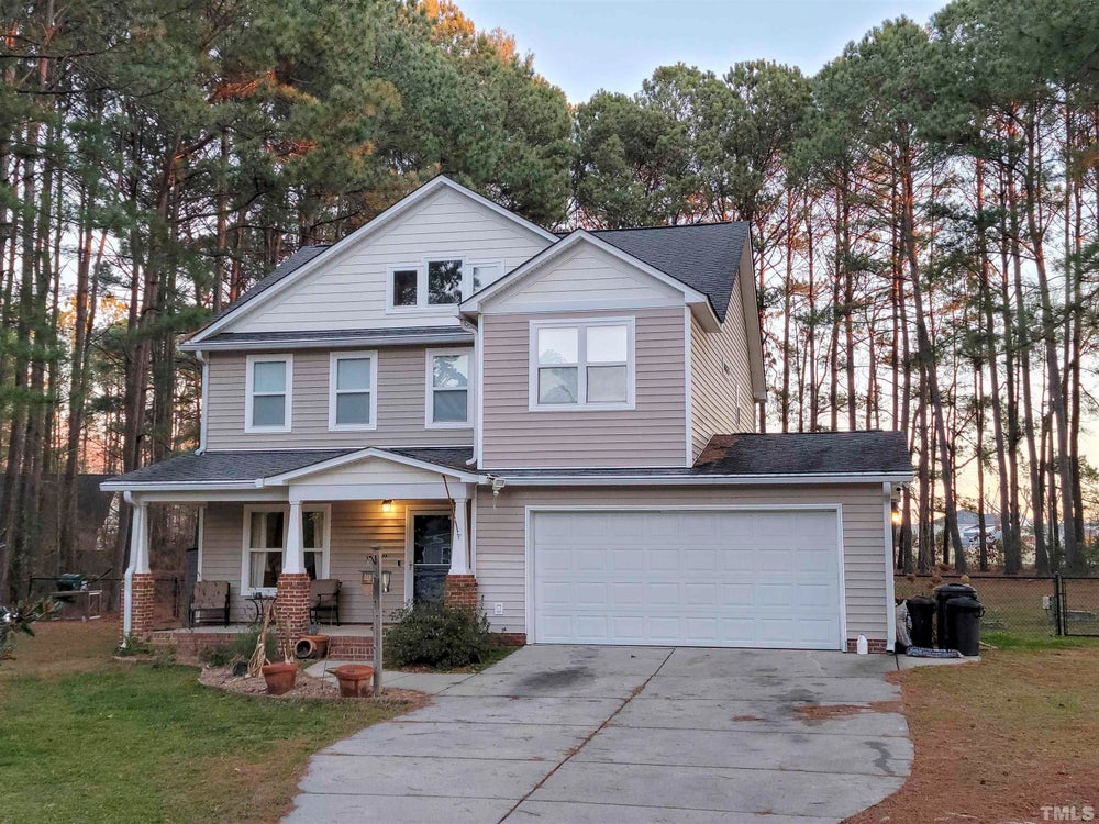 2705 Daniels Landing Drive, Raleigh, NC 27610 - MLS# 2427520 - Coldwell ...