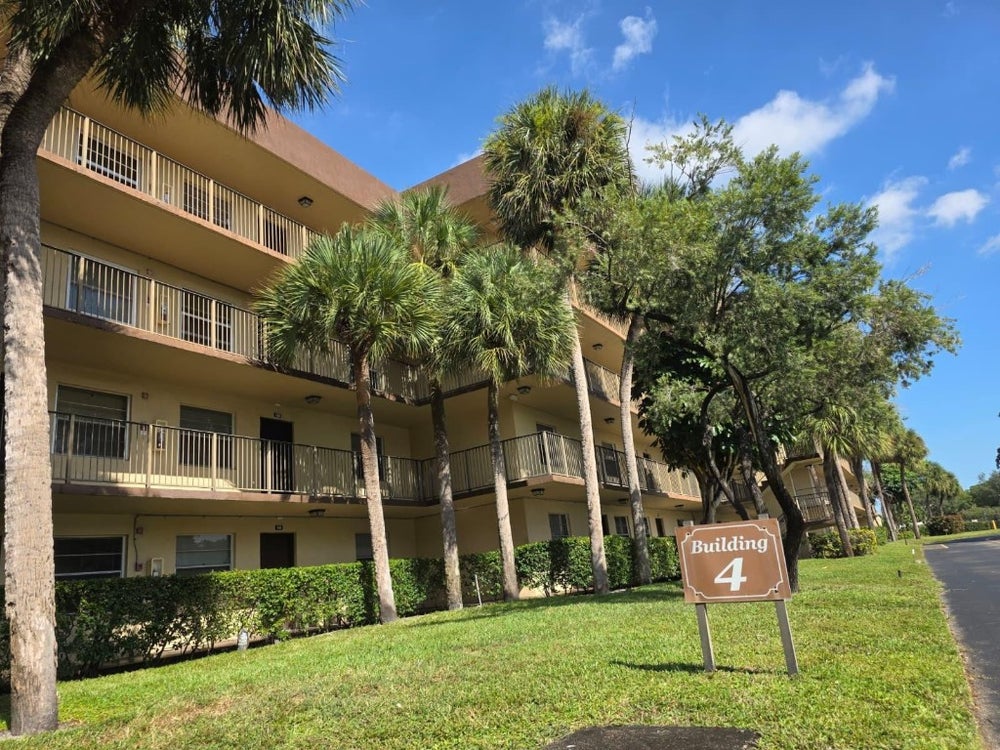 Address Withheld By Seller, Lauderdale Lakes, FL 33319 - MLS# F10535837 ...