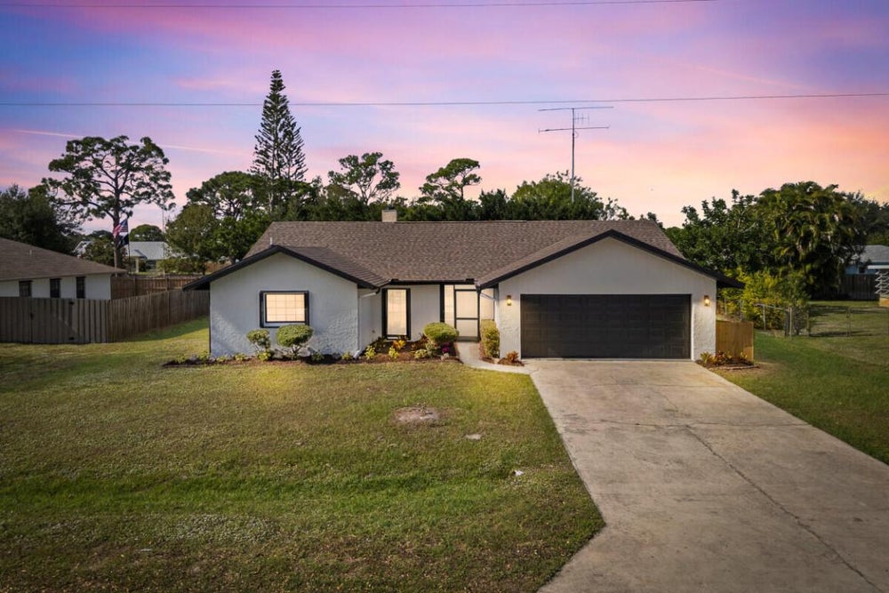 5310 Echo Pines Circle E, Fort Pierce, FL 34951 - MLS# R11148268 - Coldwell Banker