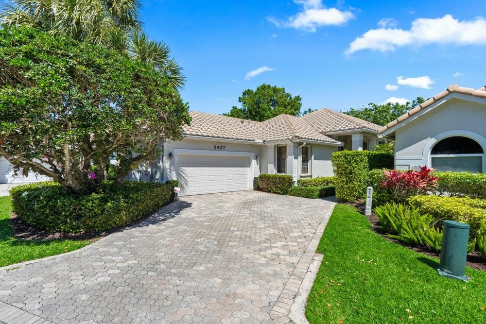 2437 NW 64th Street, Boca Raton, FL 33496 - MLS# RX-11075190 - Coldwell ...