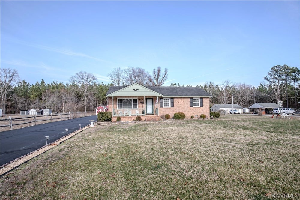 8121 Courthouse Road, Chesterfield, VA 23832 - MLS# 2403041 - Coldwell ...