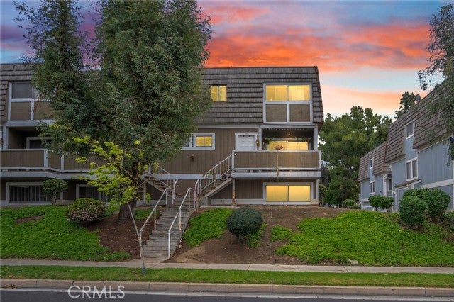 1925 Glenoaks Blvd Unit #100, San Fernando, CA 91340 - MLS# SR25096031 ...