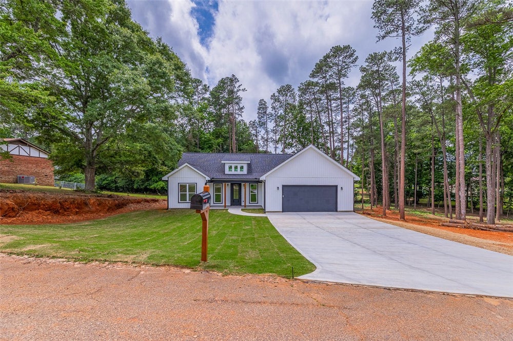 115 Century Court, Pendleton, SC 29670 - MLS# 20288070 - Coldwell Banker
