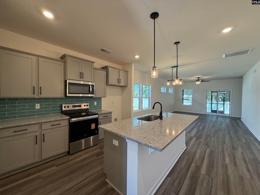 125 Odell Drive, Cayce, SC 29033 - MLS# 614023 - Coldwell Banker